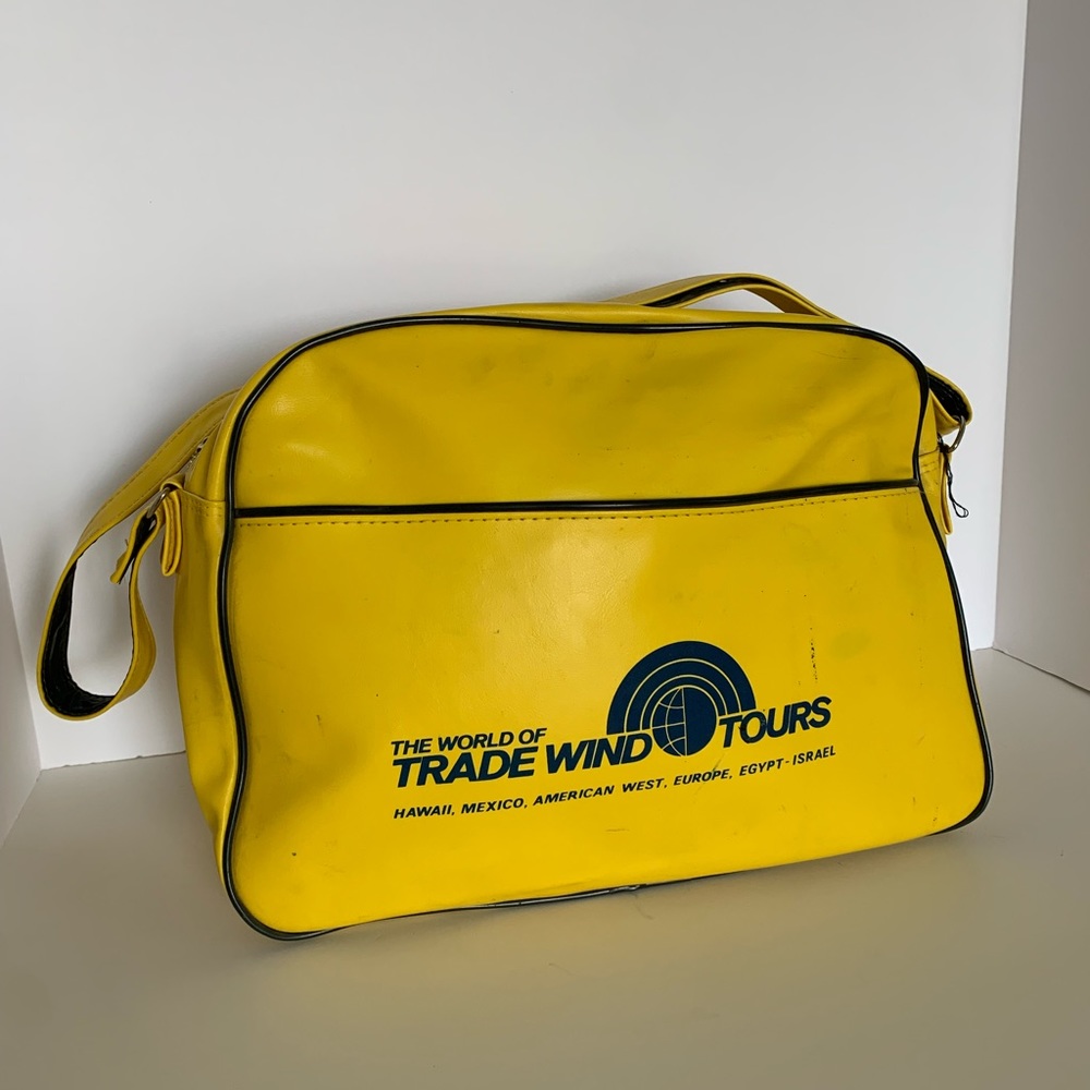 Vintage The World Of Trade Wind Tours Carry On Bag Ye… - Gem